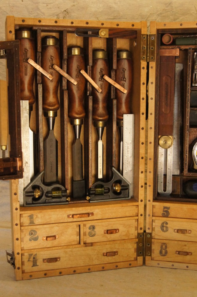 Wooden Toolbox – a new design – going to pieces